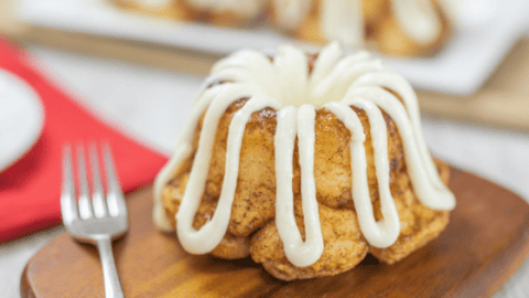 Mini Bundt Cinnamon Sugar Pull-Apart Bread - Mama Needs Cake®