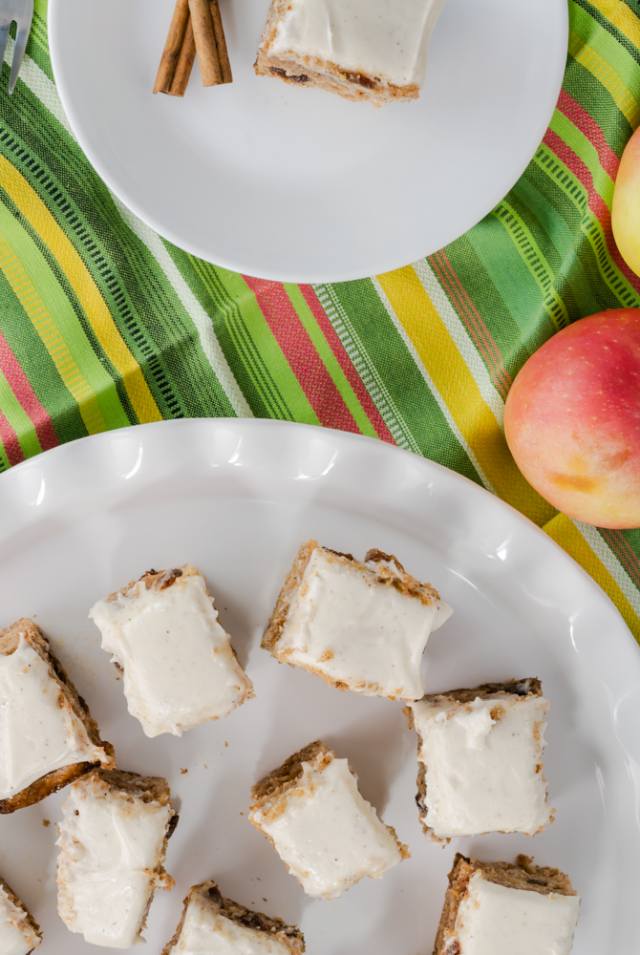 Raisin Spice Bars - Mama Needs Cake®