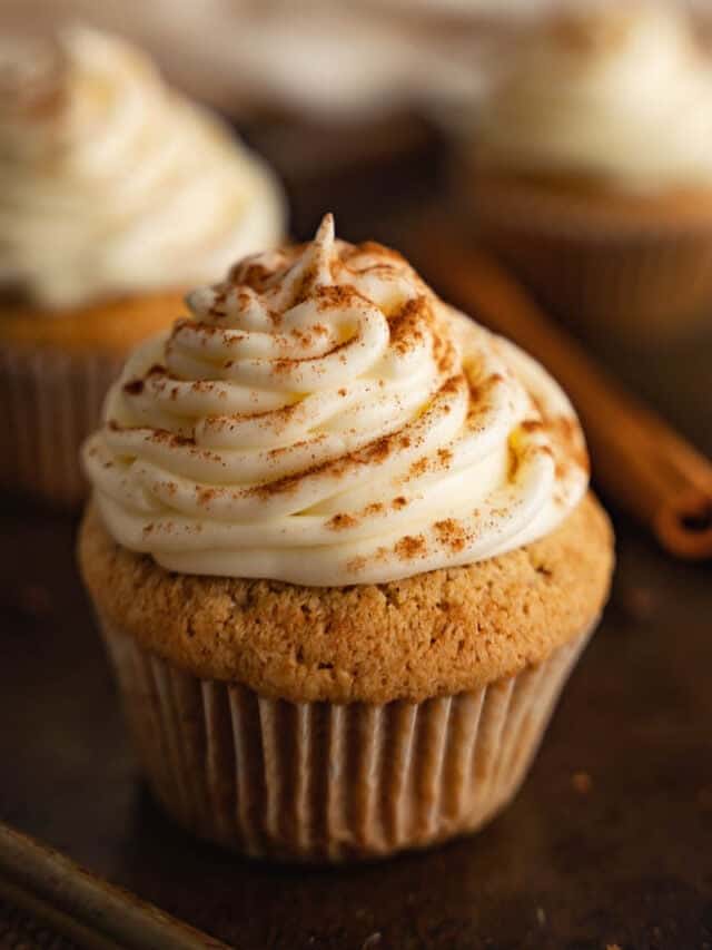 Spice Cupcakes - Mama Needs Cake®