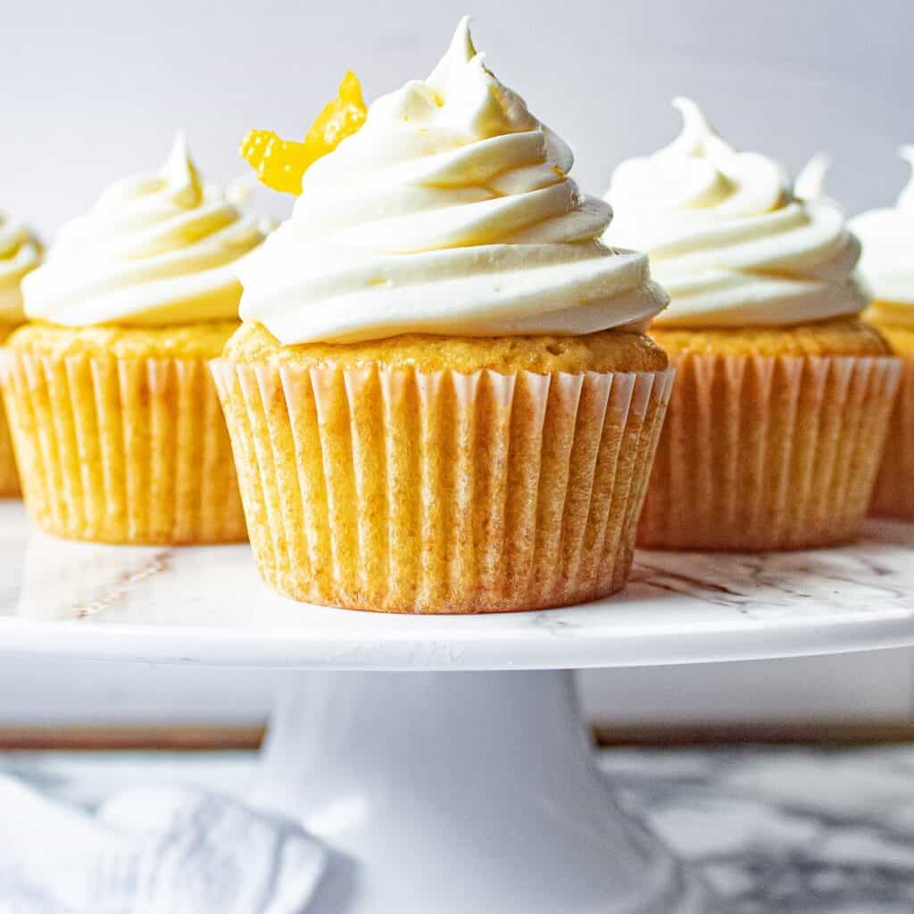 17 Mother's Day Cupcakes Ideas - Mama Needs Cake®