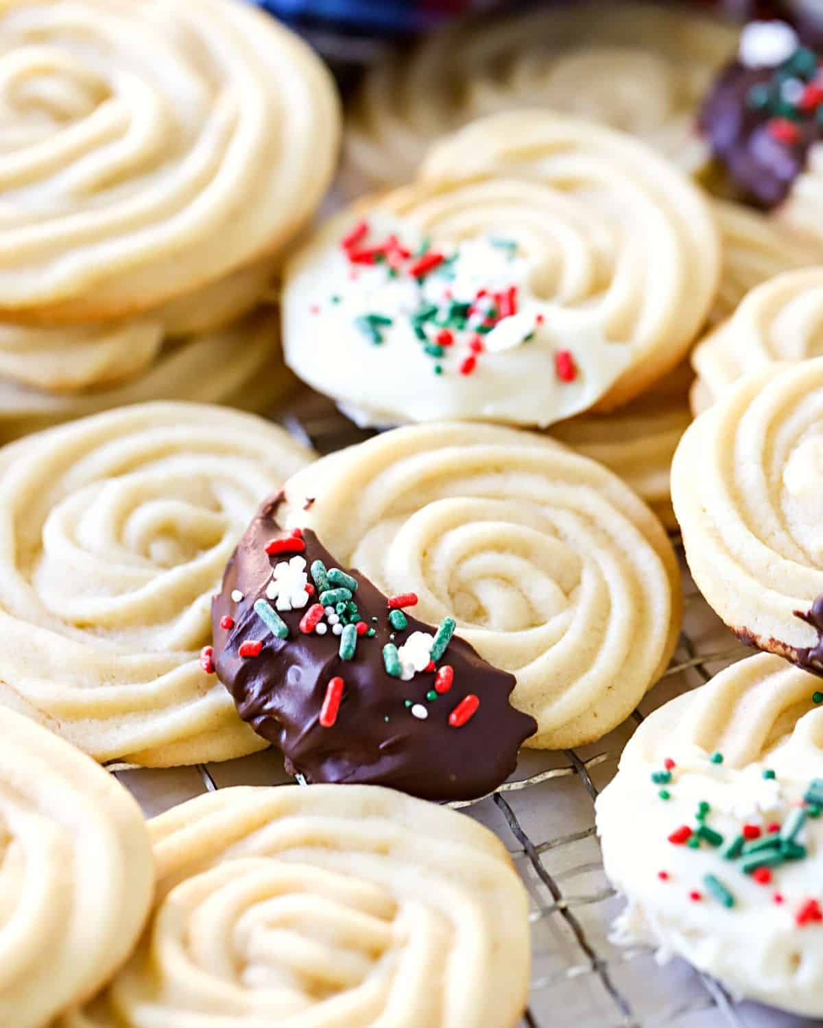 Easy Soft Christmas Cookie Recipes: The Essential Guide - Mama Needs Cake®