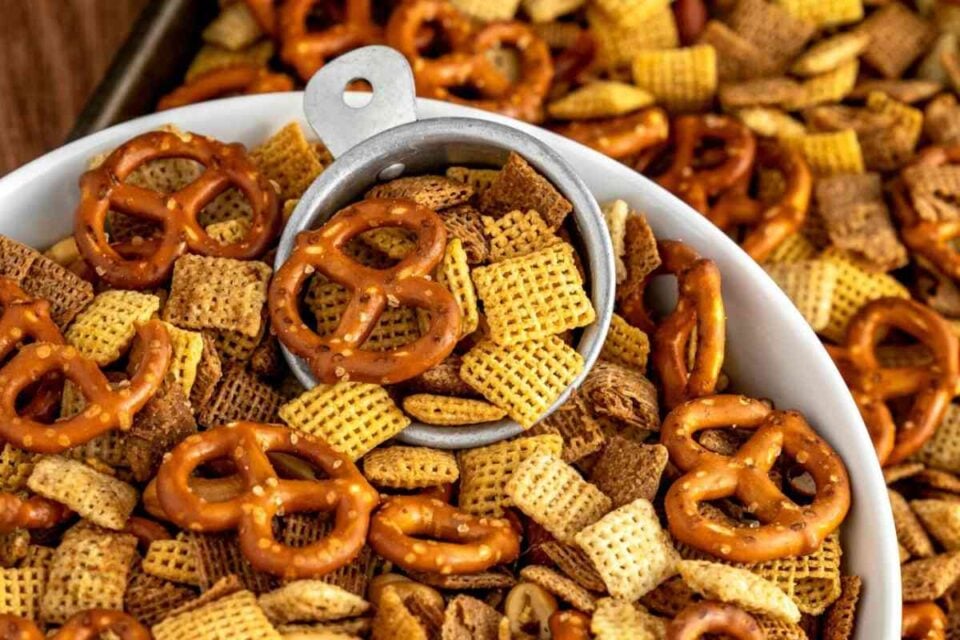 10 of the All-Time Best Fall Snack Mixes - Mama Needs Cake®