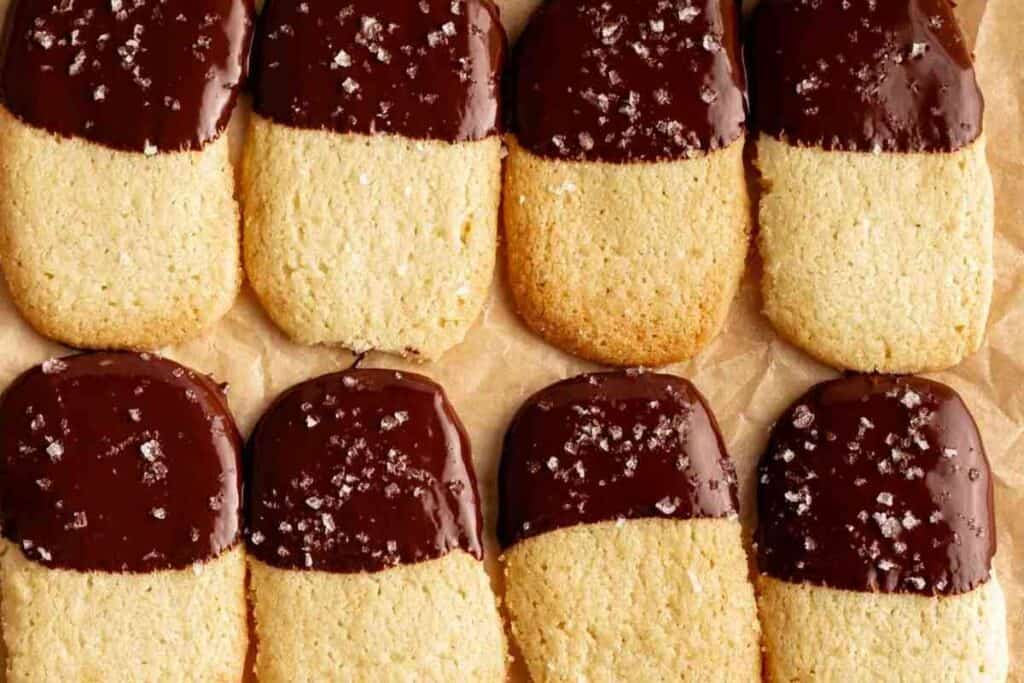 Shortbread Cookie Recipes For Christmas - Mama Needs Cake®