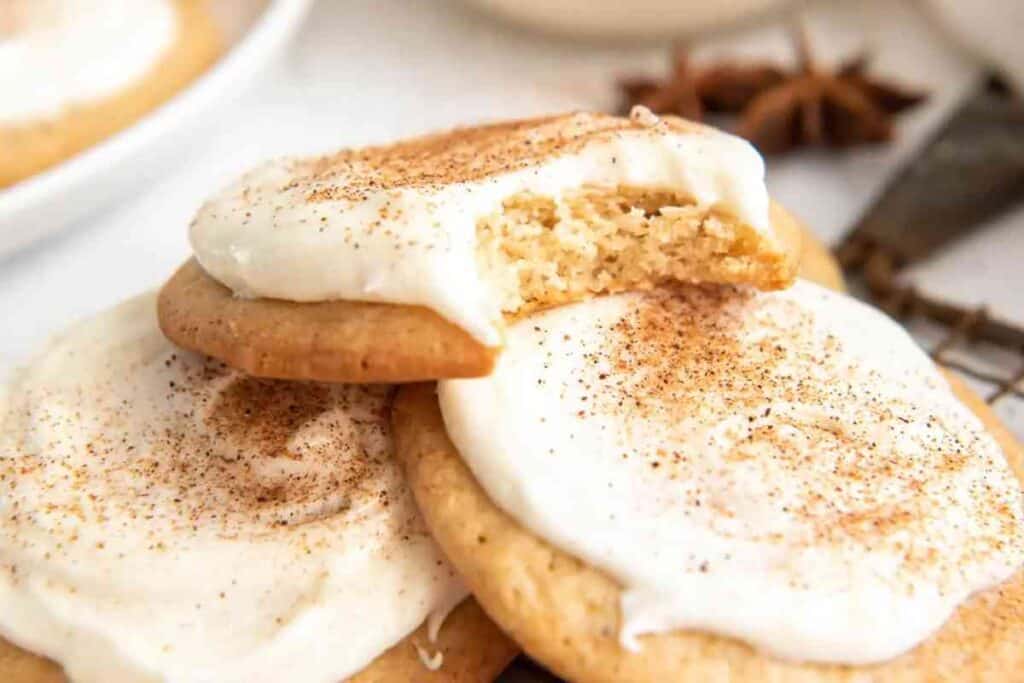 12 Easy Christmas Drop Cookies to Try This Holiday Season - Mama Needs ...