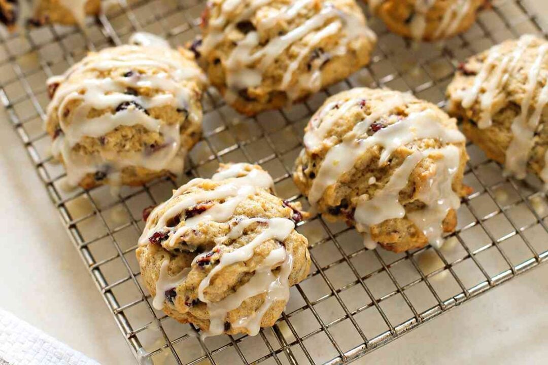 12 Easy Christmas Drop Cookies to Try This Holiday Season - Mama Needs ...