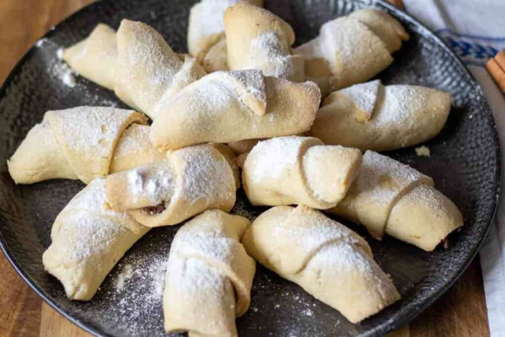 17 Christmas Cookies From Around the World - Mama Needs Cake®