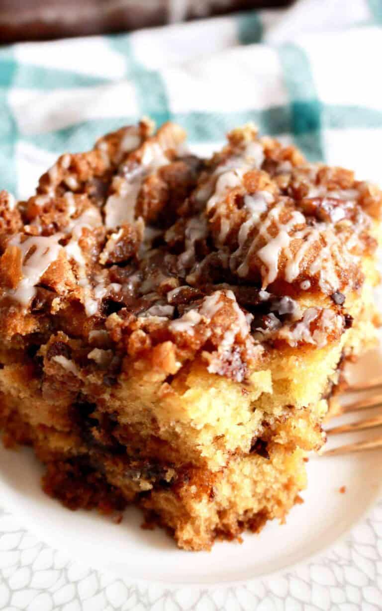 Pecan Coffee Cake - Mama Needs Cake®